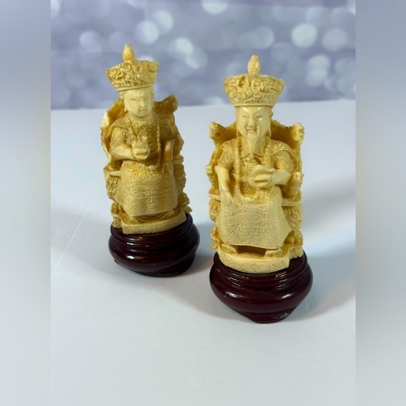 Art | Chinese Hand Carved Resin Figurine Statue Emperor Empress Pair ...